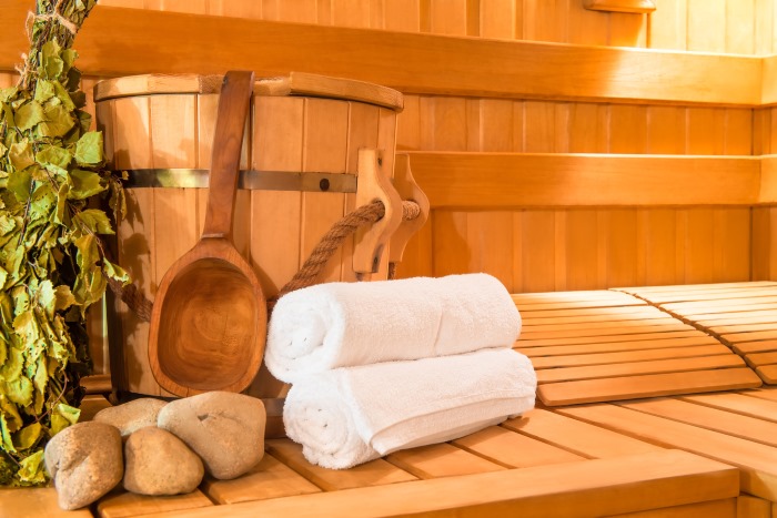 Infrared Sauna vs Steam Room Benefits - Well-Being Secrets