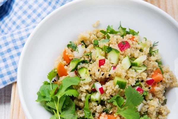 27 Evidence-Based Health Benefits of Quinoa (#3 is WOW)