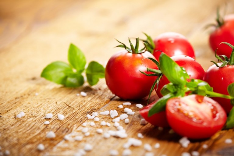 29 Evidence-Based Benefits of Tomatoes - Well-Being Secrets